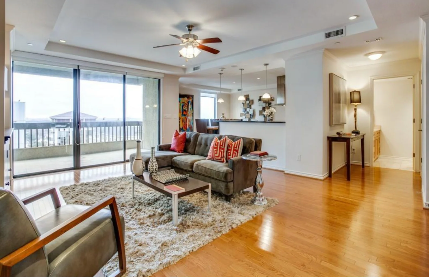 LMH – Living Modern Furnishings & Design